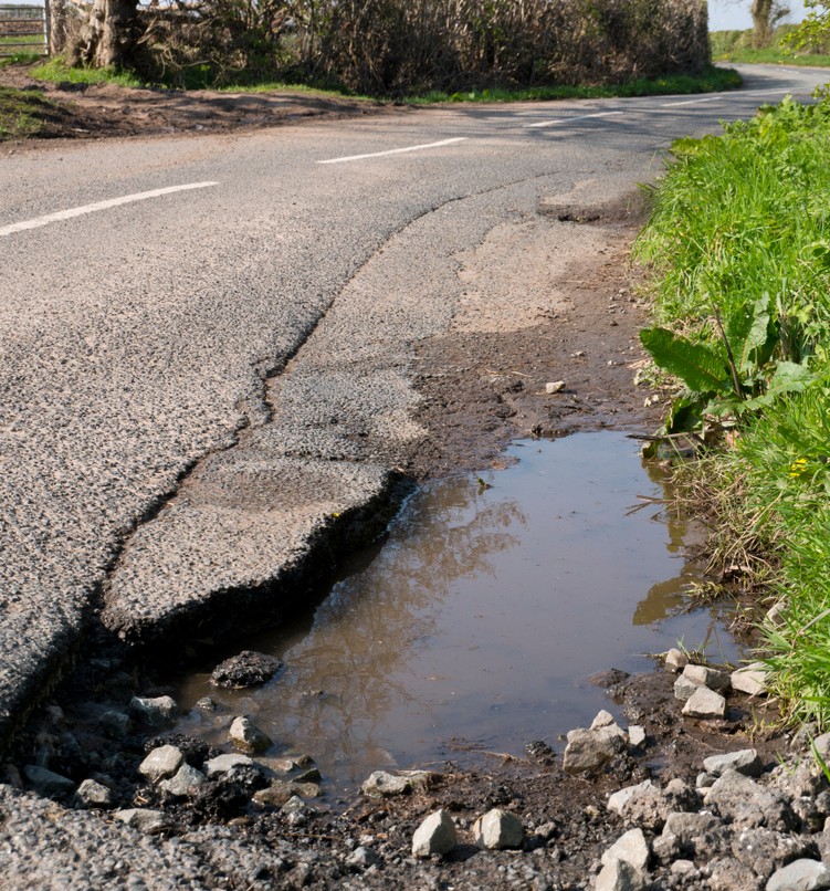 Pothole Dangers for Heavy Good Vehicles - Transport & Logistics Magazine
